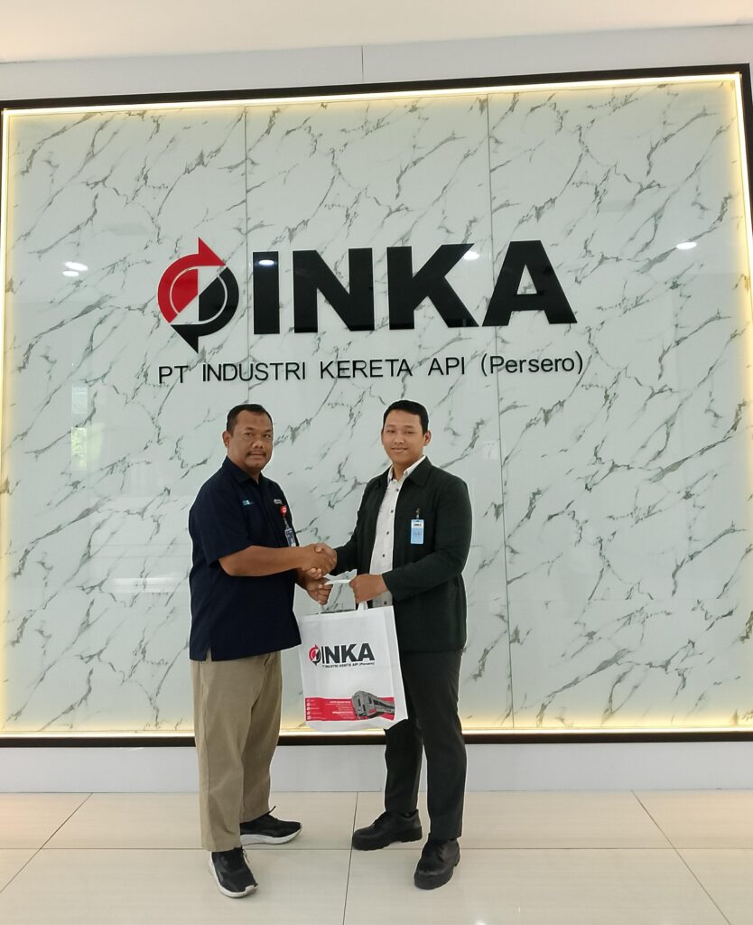 PT INKA Beri Penghargaan dan Kenalkan Workshop Kepada Pesilat ...