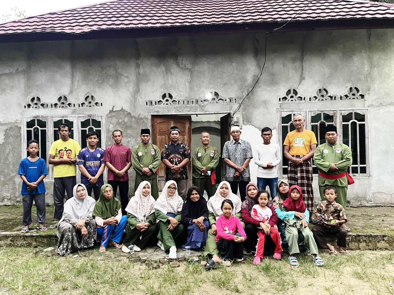Semangat Membara di Desa Terpencil: Pelatih Turun Gunung Pacu Latihan ...